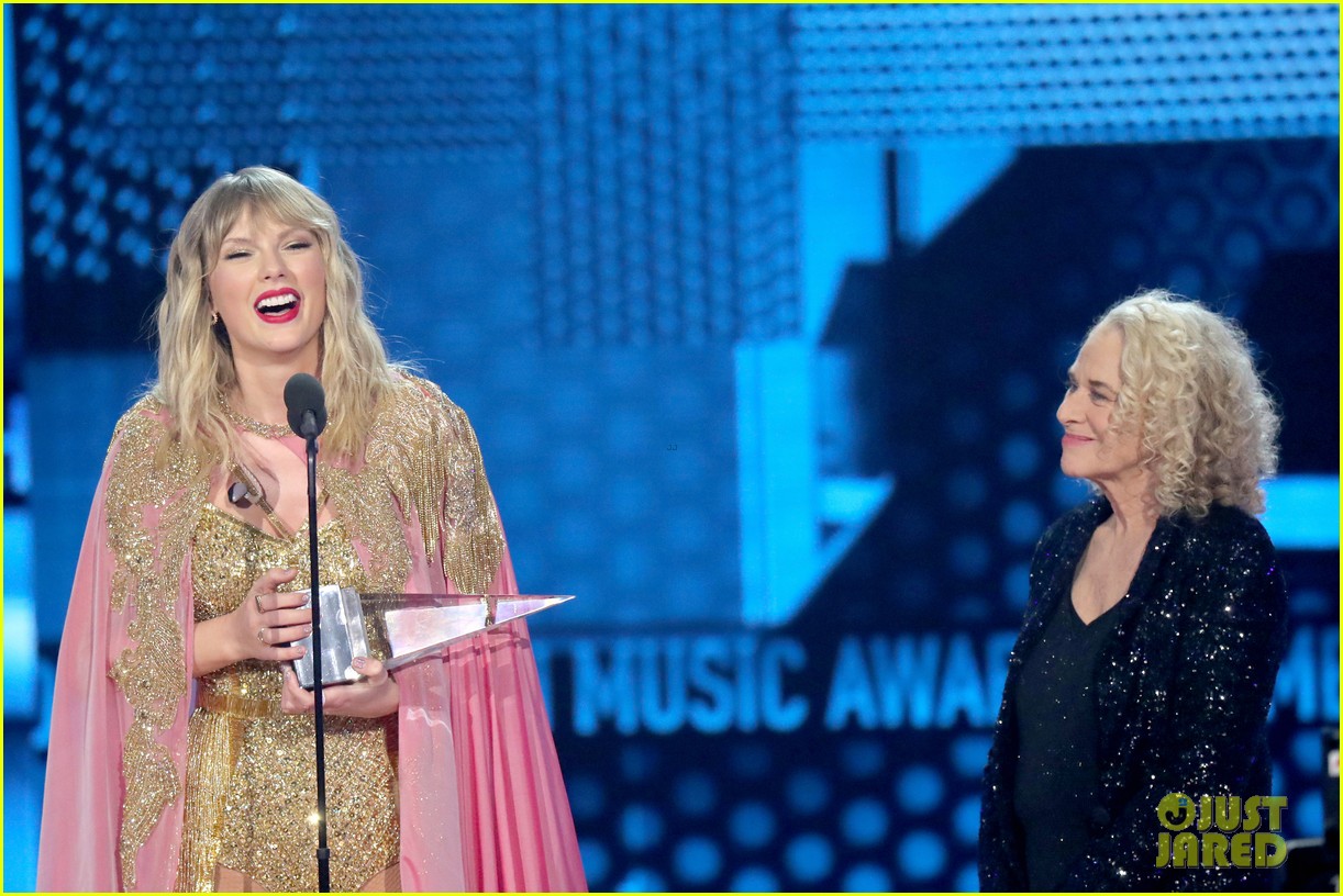 Watch Taylor Swifts Artist Of The Decade Speech At Amas 2019 Video