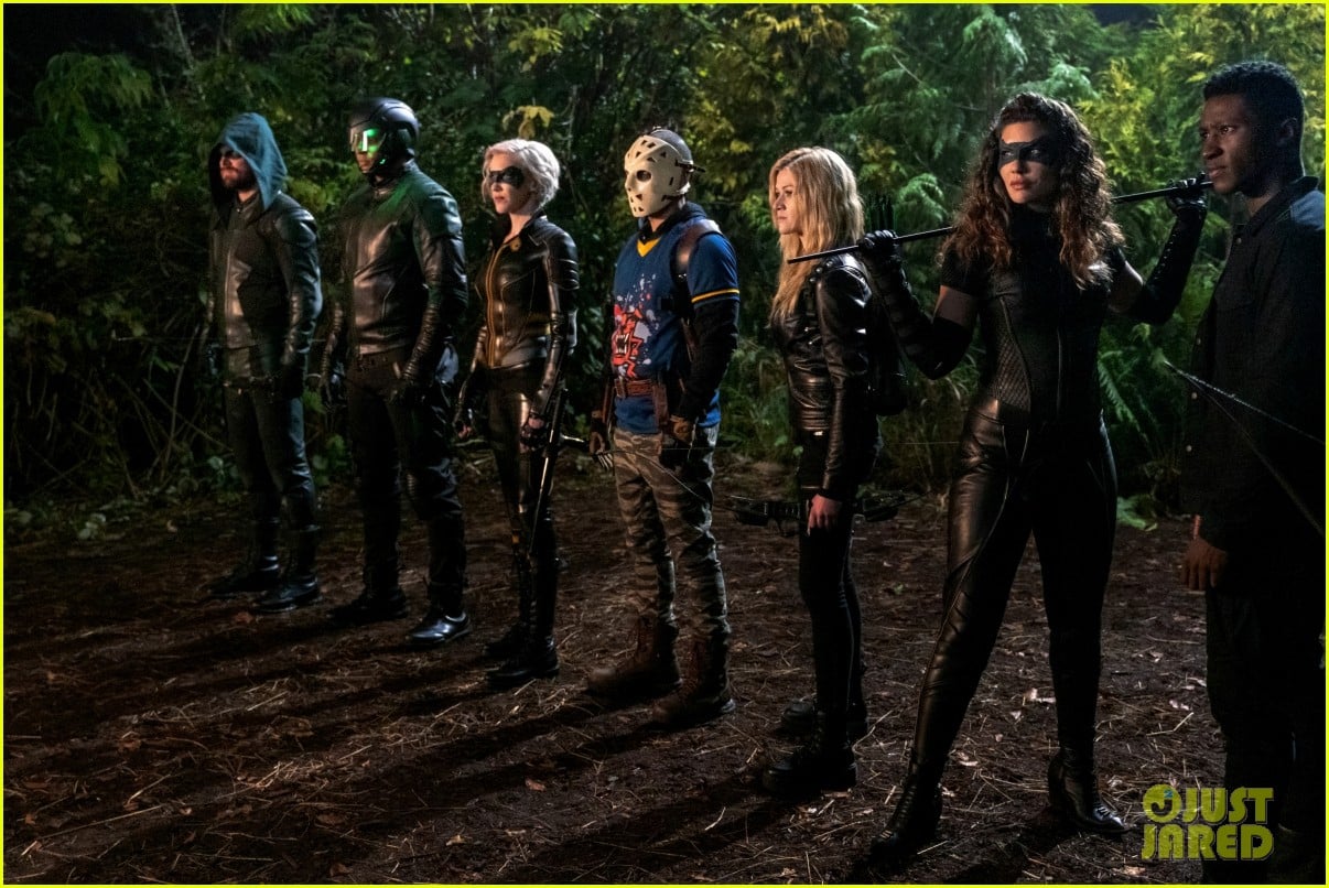 Team Arrow Takes On A Recognizable Villain In Tonights Arrow Fall Finale Photo 1276433