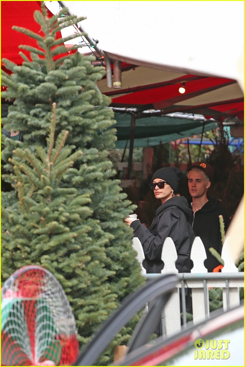 Justin & Hailey Bieber Head Out to Shop for Christmas Trees! | Photo ...