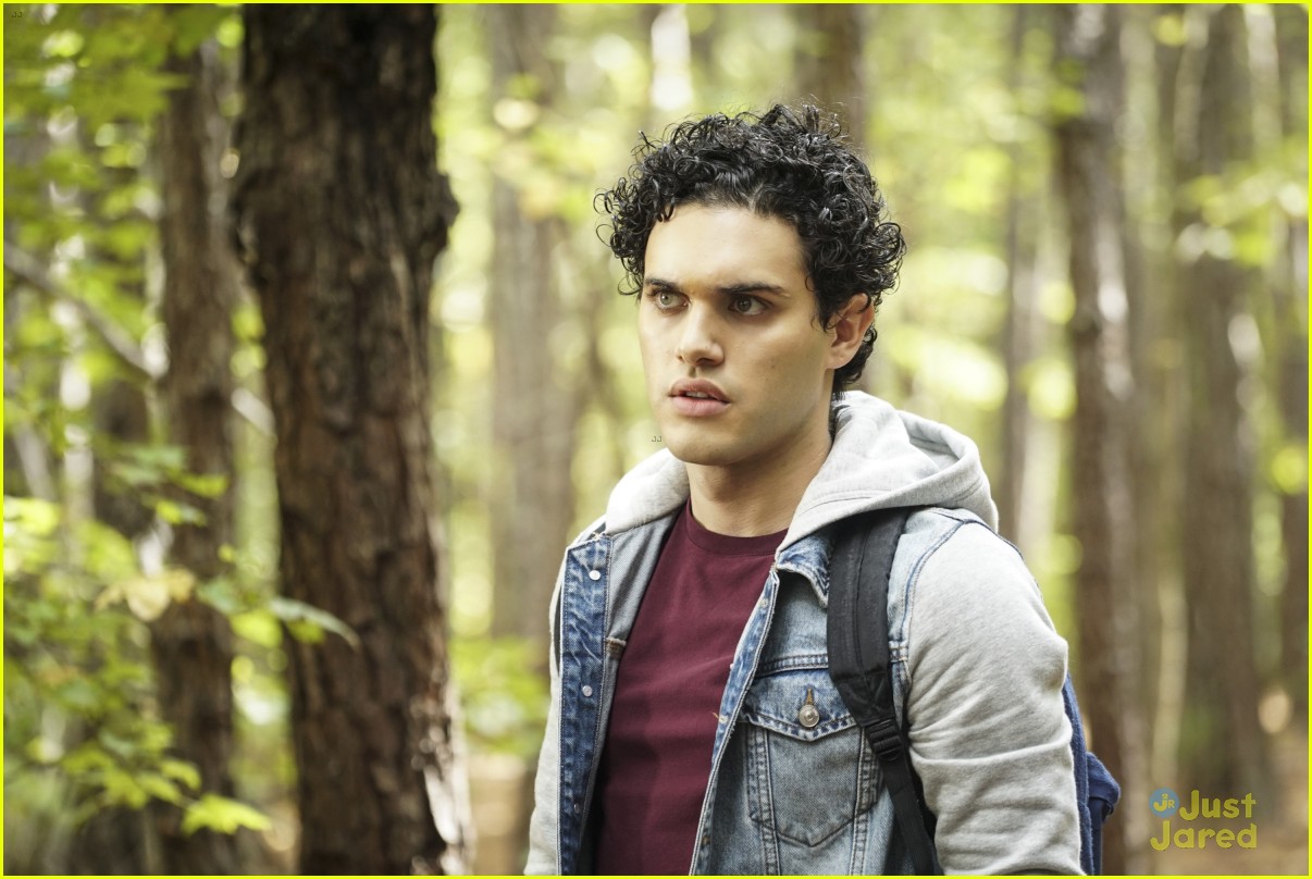 A Christmas Monster Attacks the Salvatore School on 'Legacies' | Photo ...