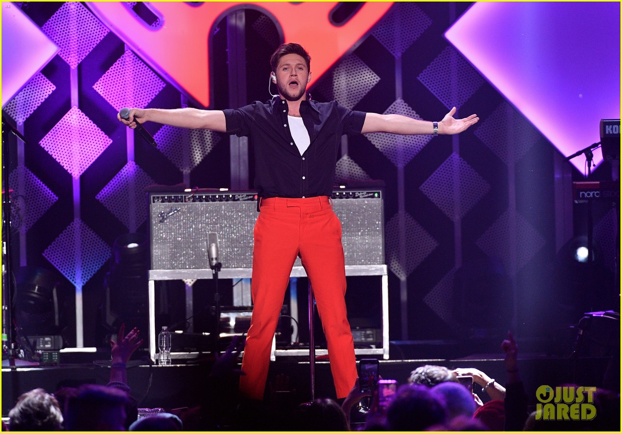 Niall Horan & Lewis Capaldi Ham It Up Backstage at Z100's Jingle Ball ...