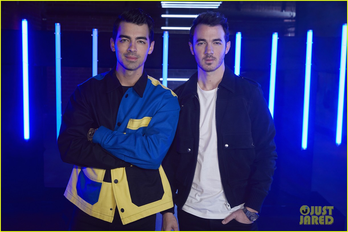 Kevin & Joe Jonas Will Be Nick Jonas' Battle Advisors on 'The Voice ...