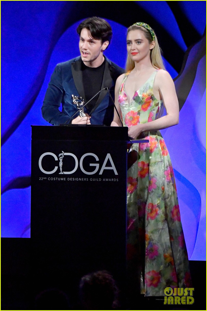 Kathryn Newton & Julia Butters Present at Costume Designers Guild ...