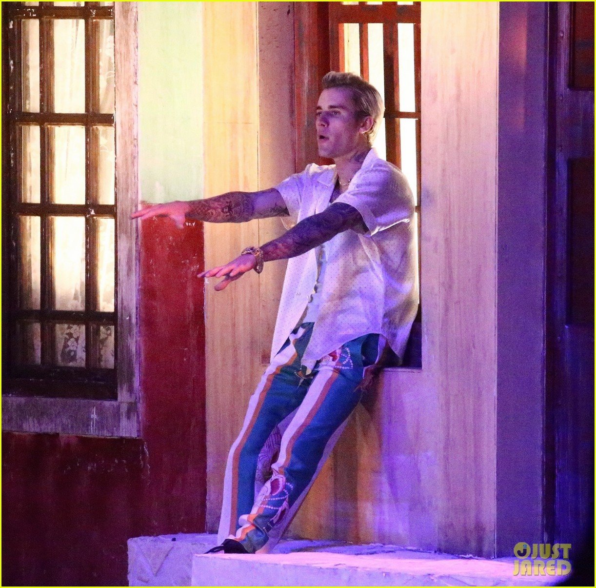 Full Sized Photo of justin bieber j balvin film a music video 088 ...