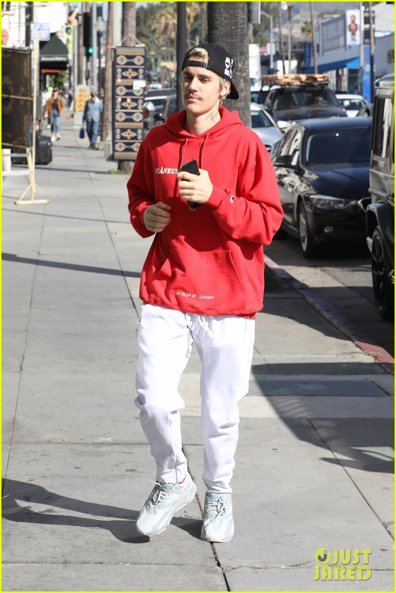 Justin & Hailey Bieber Join Demi Lovato for Evening Church Service ... Justin & Hailey Bieber Join Demi Lovato for Evening Church Service ...