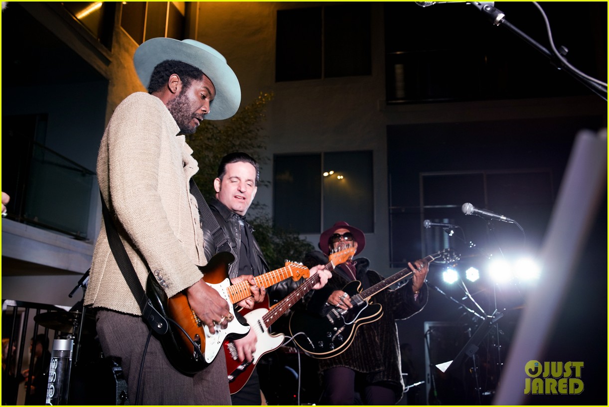 Miley Cyrus Celebrates The 50th Anniversary of The Doors' Album ...