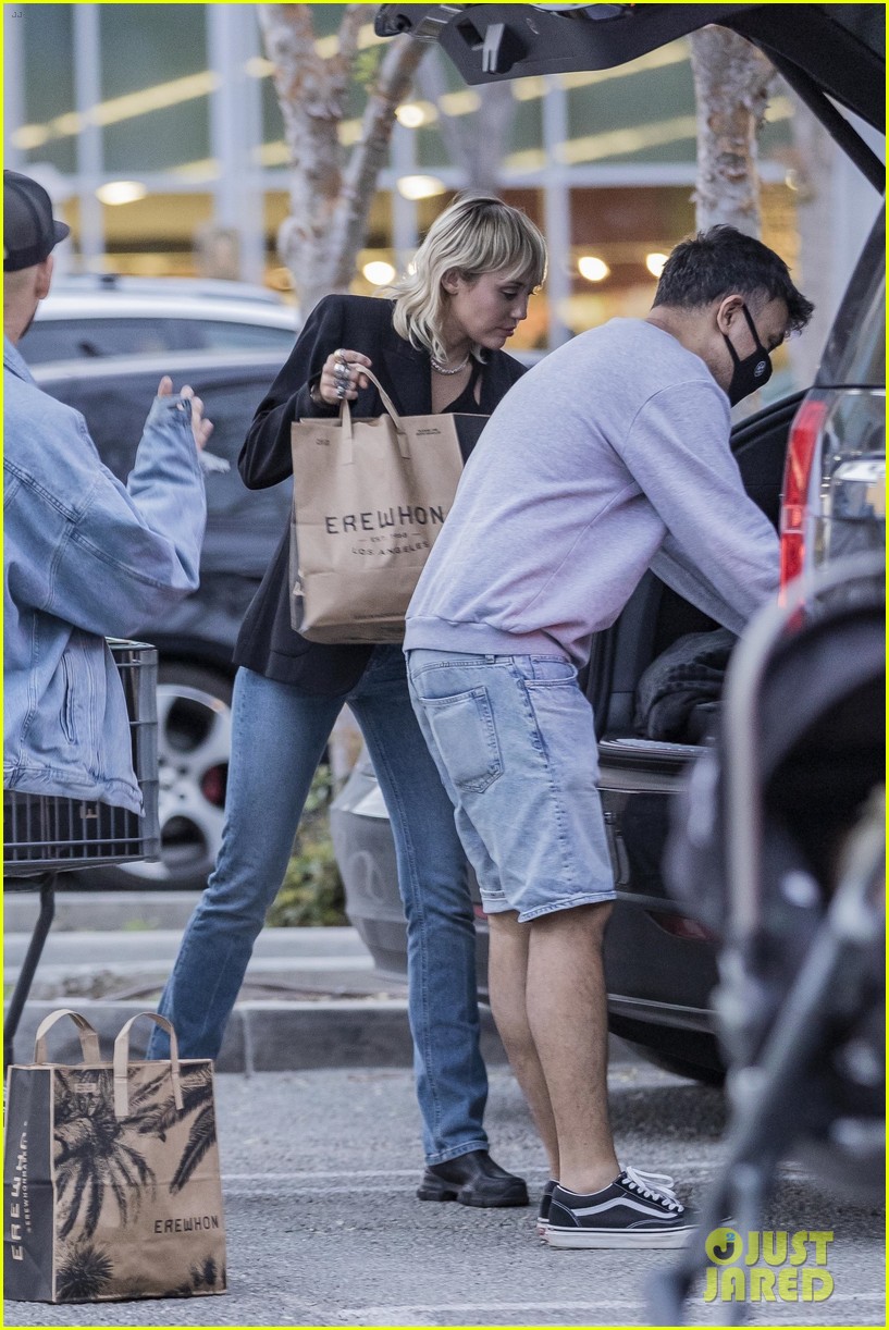 Miley Cyrus Calls Boyfriend Cody Simpson Her Best Friend 'Forever ...