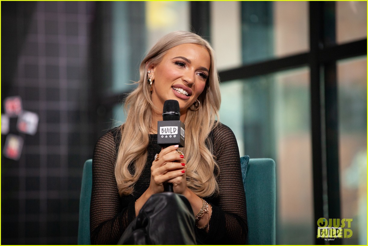 Lennon Stella Announces Debut Album, Drops 'Jealous' Music Video ...