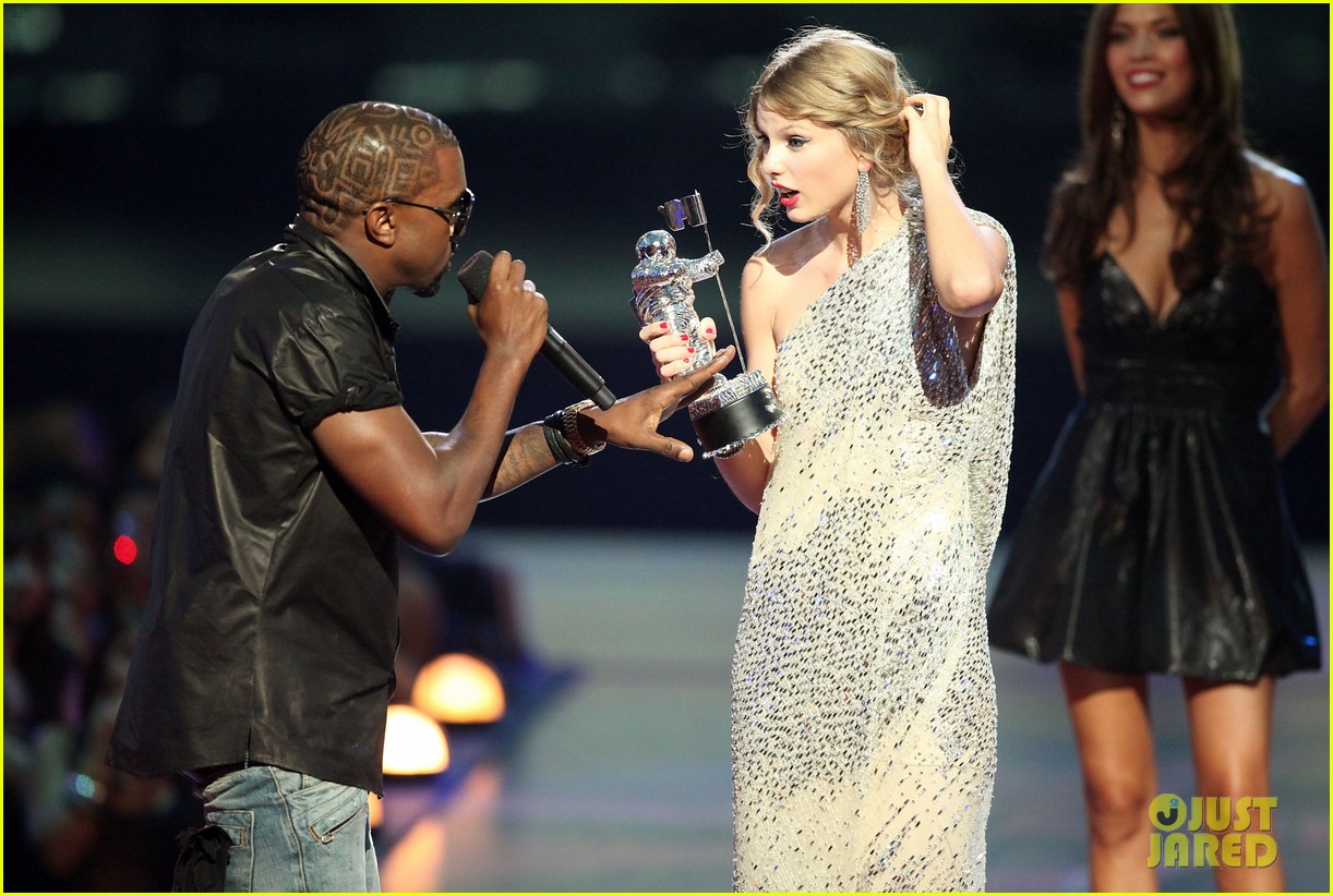 Taylor Swift & Kanye West's Full 'Famous' Phone Call Leaks Online ...