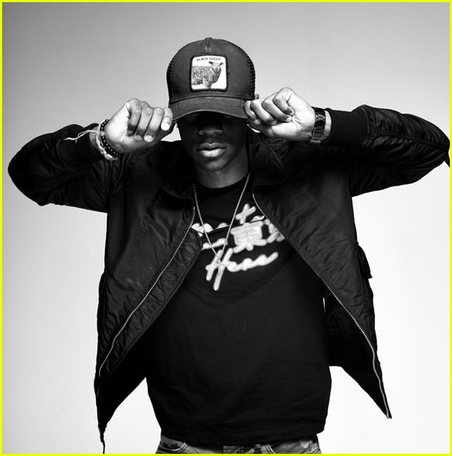 'Outer Banks' Cast: Meet Jonathan Daviss (aka Pope) & Learn More About ...