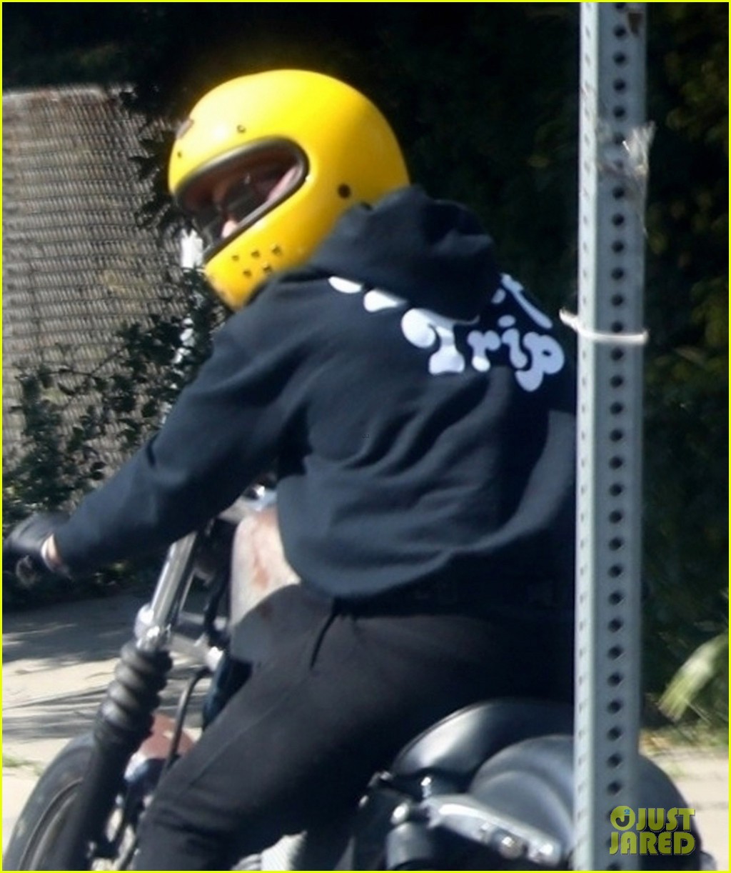 Harry Styles Rode His Motorcycle Alongside Kendall Jenner's Car in L.A ...
