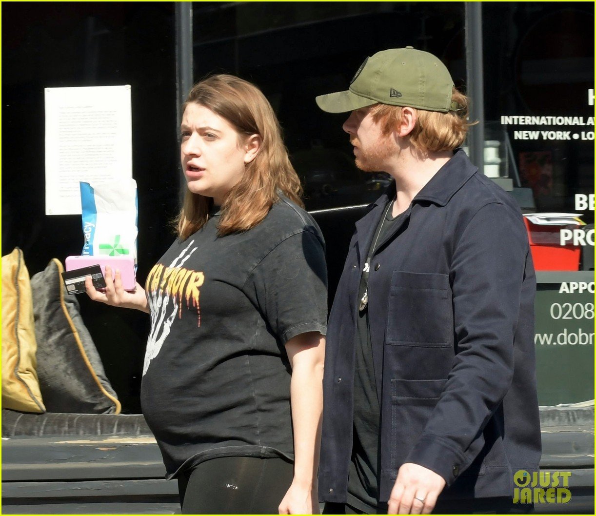 'Harry Potter' Star Rupert Grint & Girlfriend Georgia Groome Are ...