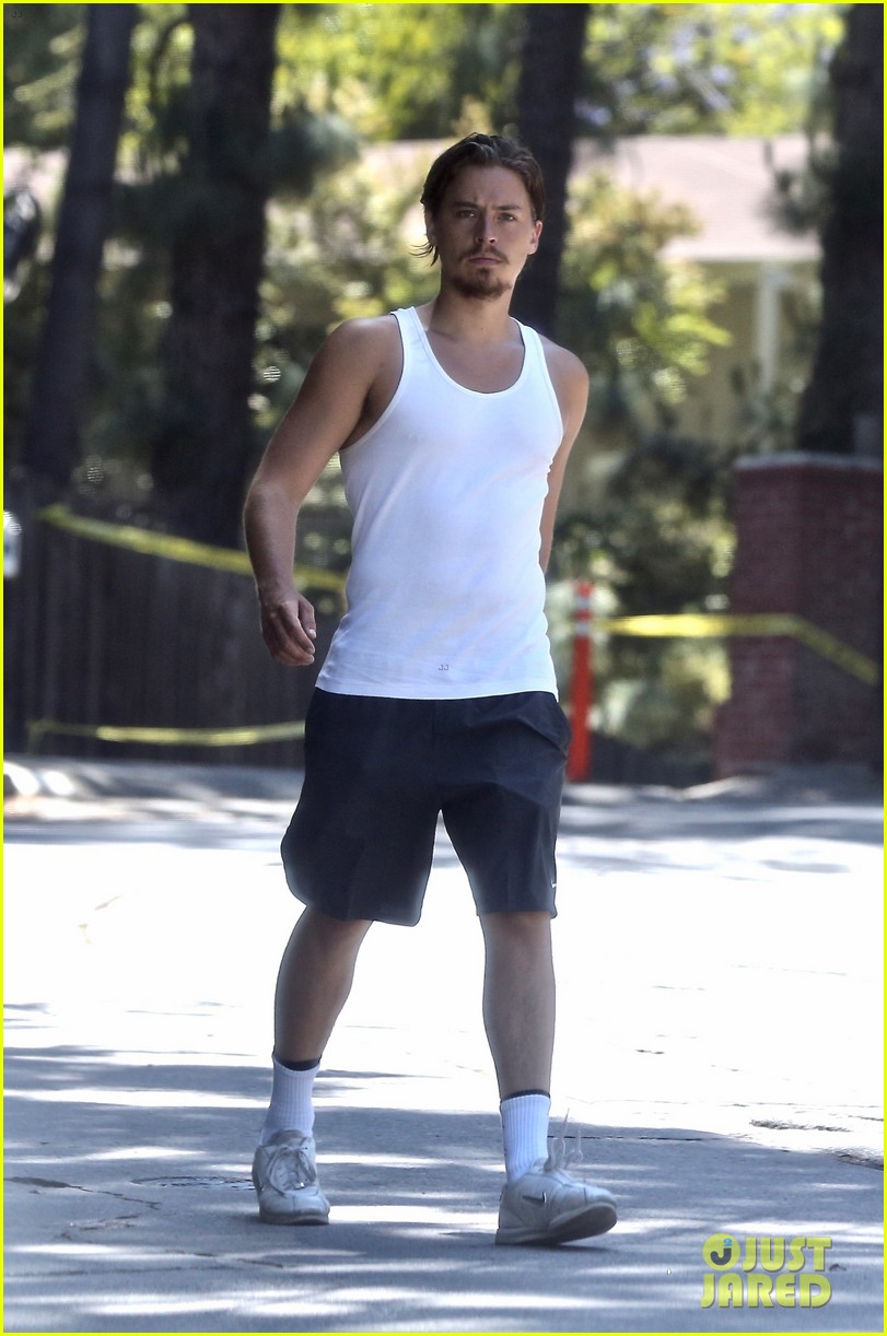 Cole Sprouse Rocks a Tank Shirt for Afternoon Workout! | Photo 1294175 ...