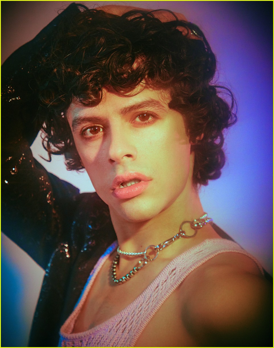 Katy Keene's Jonny Beauchamp Tells Us 10 Fun Facts About Himself ...