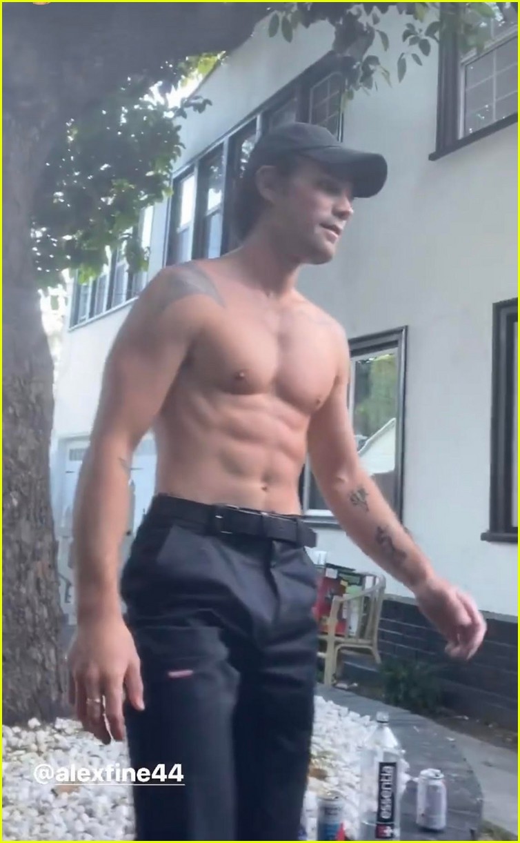 KJ Apa Challenges Drew Ray Tanner To Handstand Push-Up Competition ...
