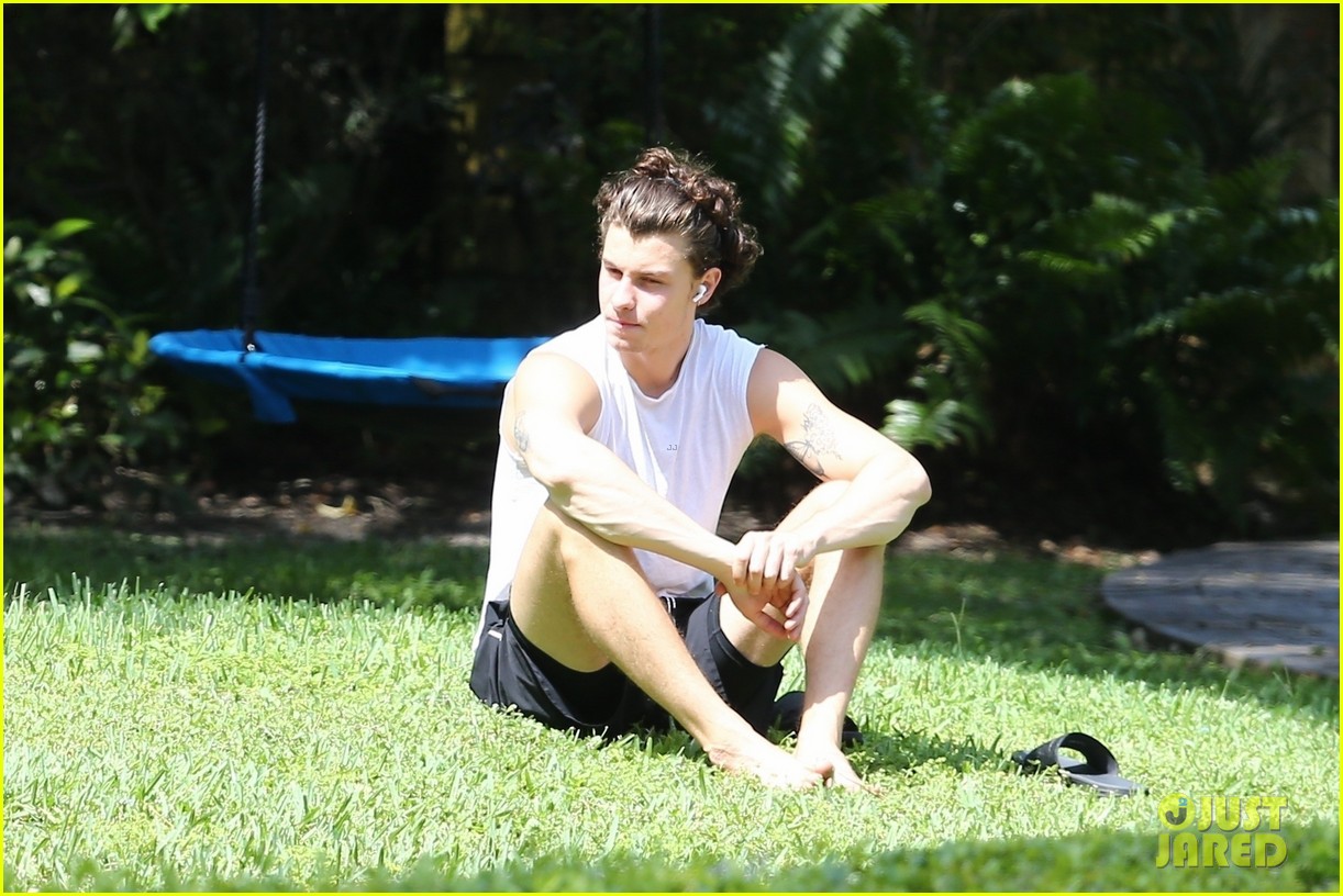 Shawn Mendes Enjoys Some Time Out in the Sun | Photo 1294047 - Photo ... Shawn Mendes Enjoys Some Time Out in the Sun | Photo 1294047 - Photo ...