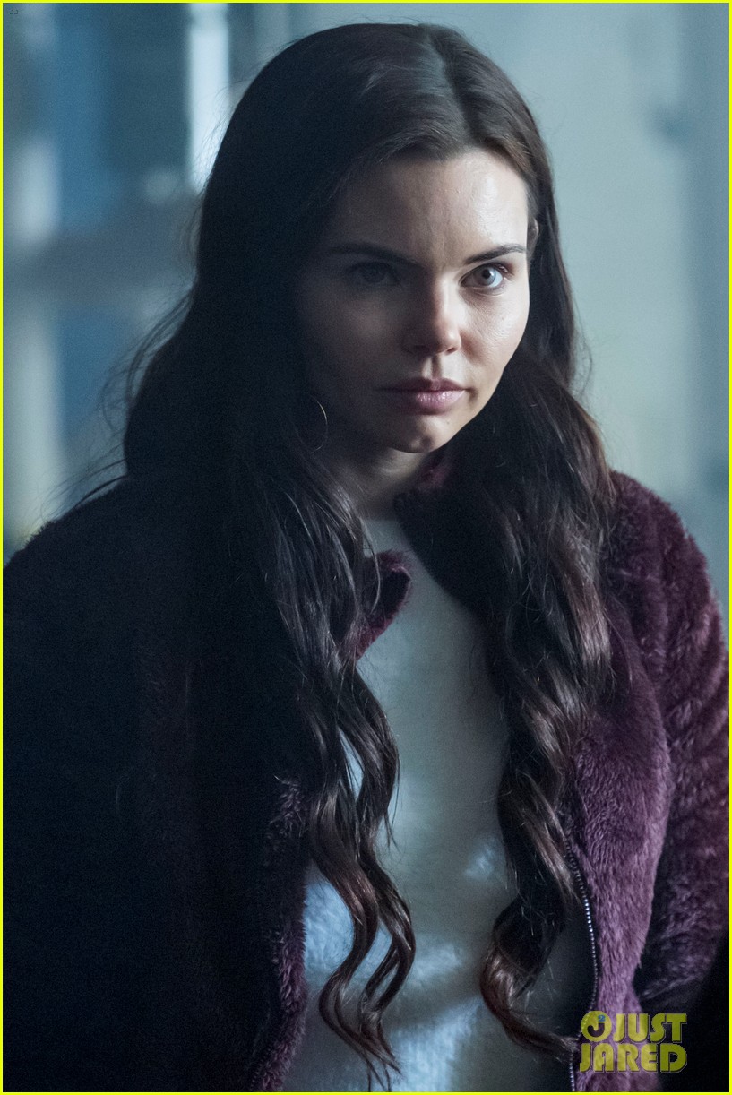 Get a Sneak Peek at the Season Finale of 'Siren', Airing Tonight ...