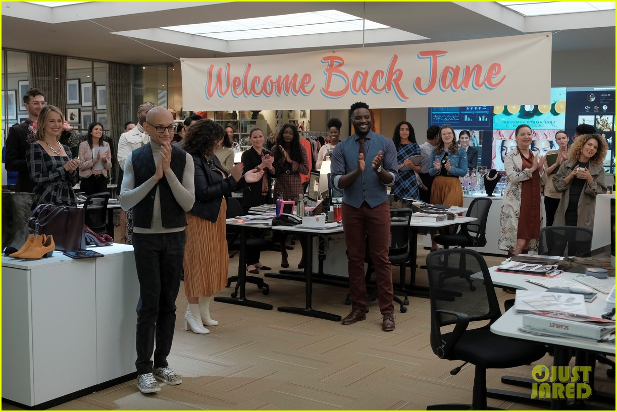 Jane Gets Welcome Back Party at 'Scarlet' On Tonight's Return of 'The ...