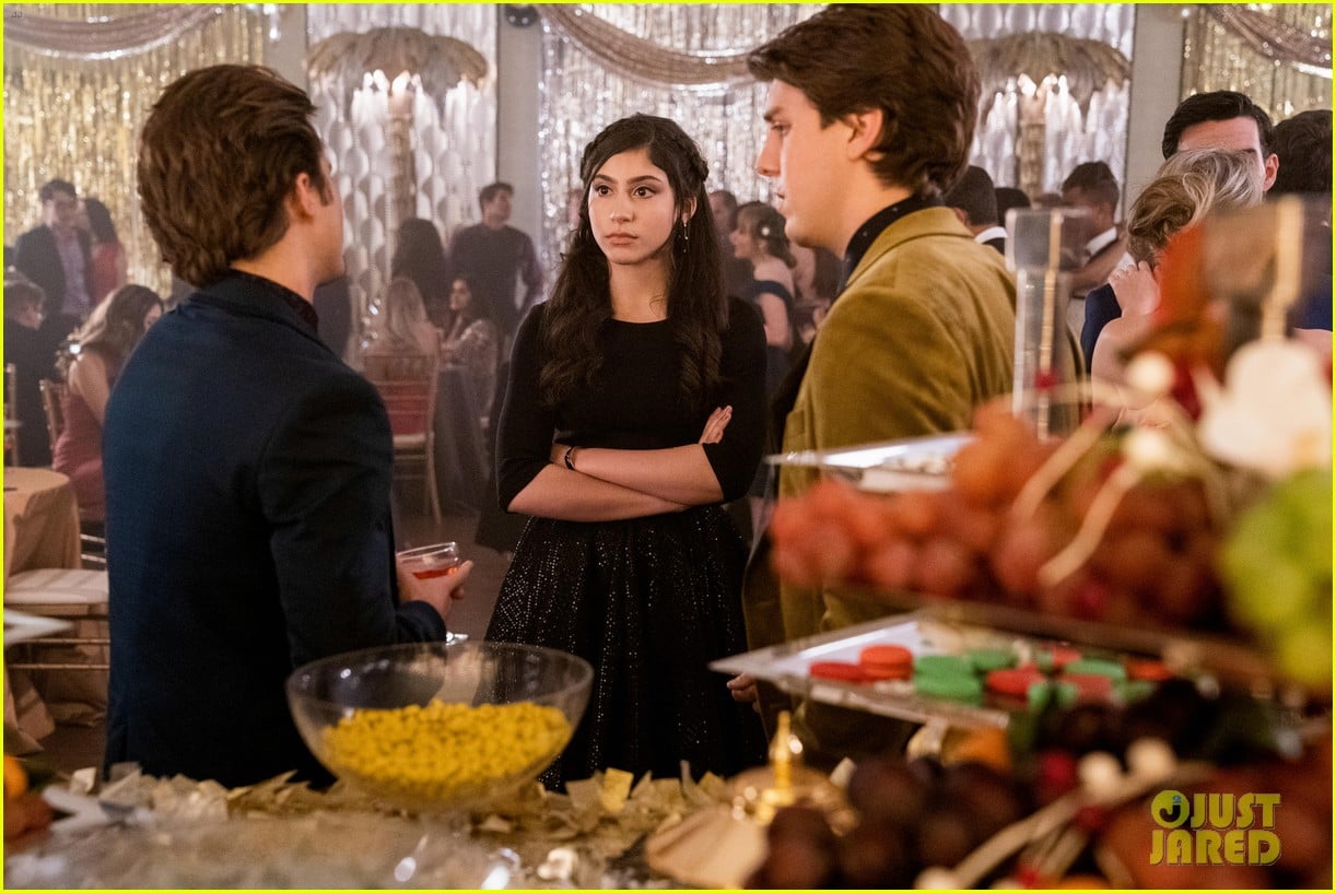 Full Sized Photo of isabella ferreira dishes on love victor in ... Full Sized Photo of isabella ferreira dishes on love victor in ...