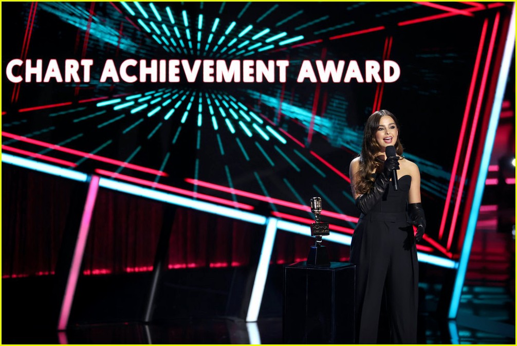Addison Rae Accepts Harry Styles' Award On His Behalf at Billboard ...