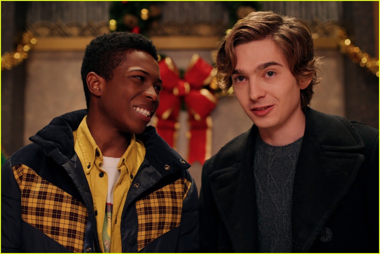 Chemical Hearts' Austin Abrams Stars In 'Dash & Lily' First Look Photos ...