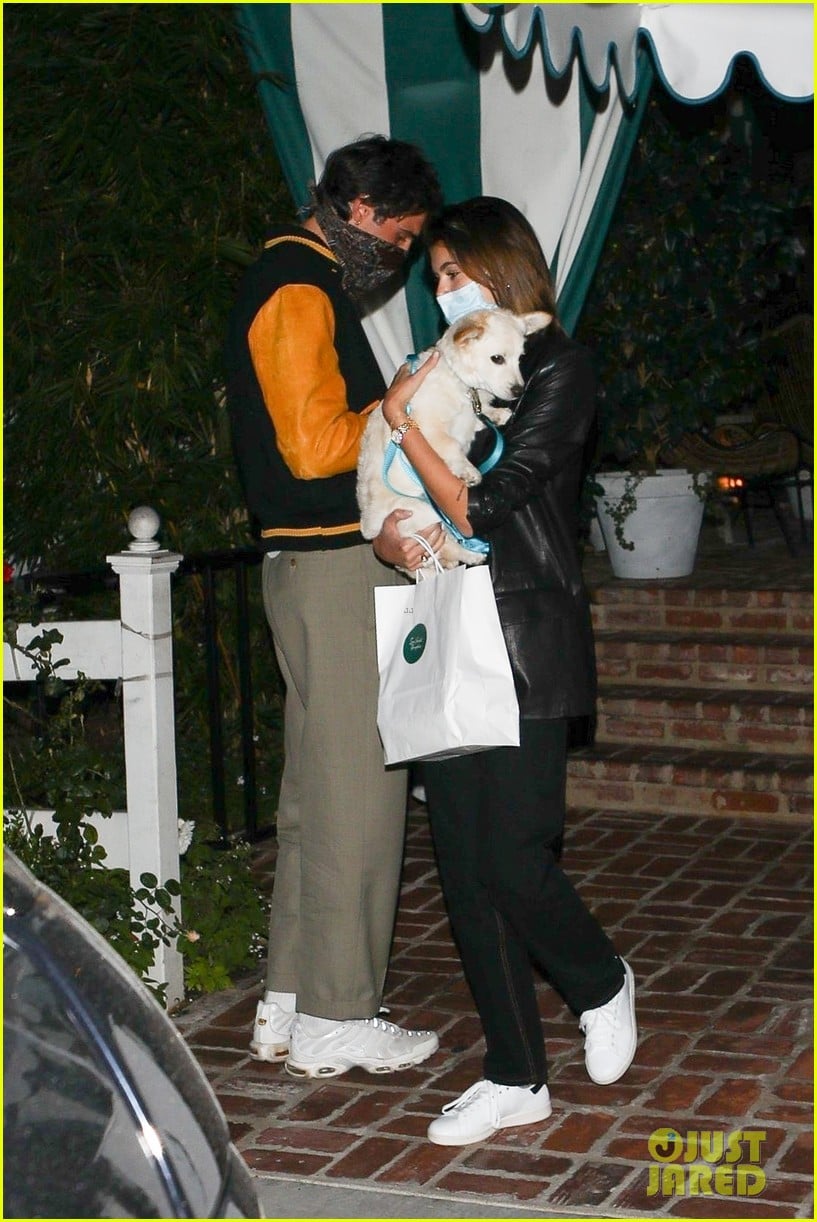 Full Sized Photo of kaia gerber brings her dog to dinner with jacob ...