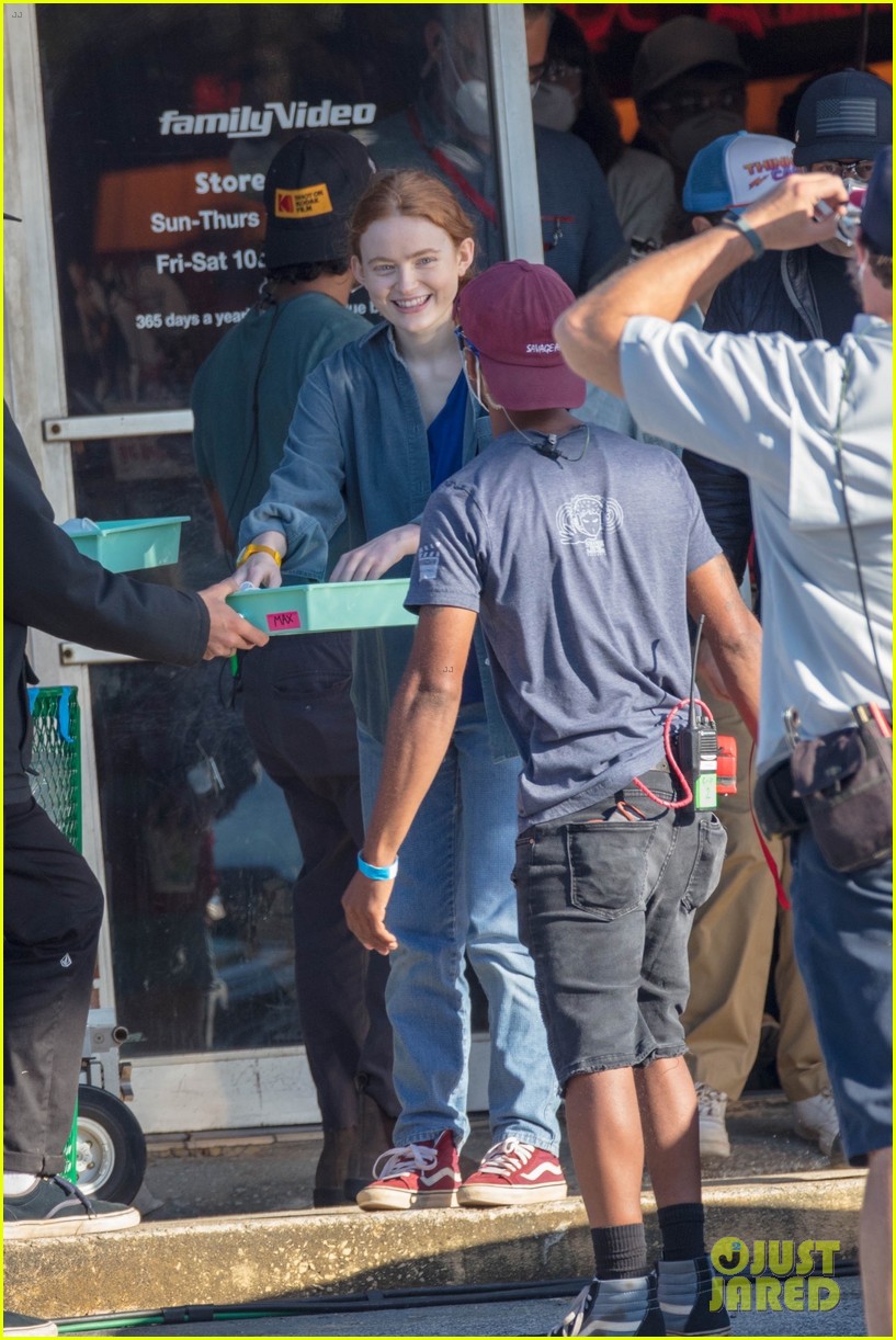 You've Gotta See These New 'Stranger Things' Set Photos! | Photo ...