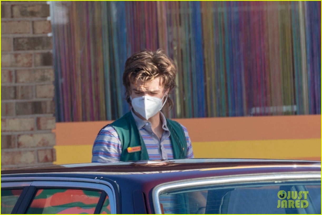You've Gotta See These New 'Stranger Things' Set Photos! | Photo ...