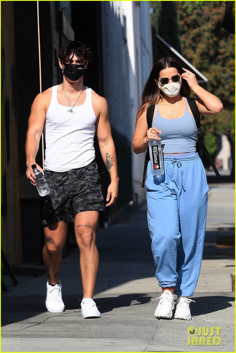 Addison Rae & Bryce Hall Get In a Thanksgiving Morning Workout | Photo ...