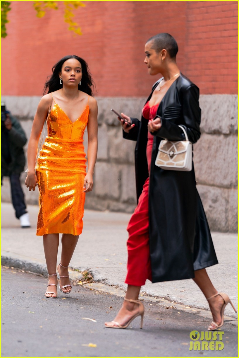 Jordan Alexander Rocks Two Cool Looks While Filming 'Gossip Girl ...