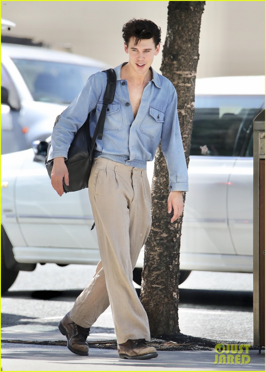 Austin Butler Spotted In Australia Amid Elvis Presley Biopic Filming ...