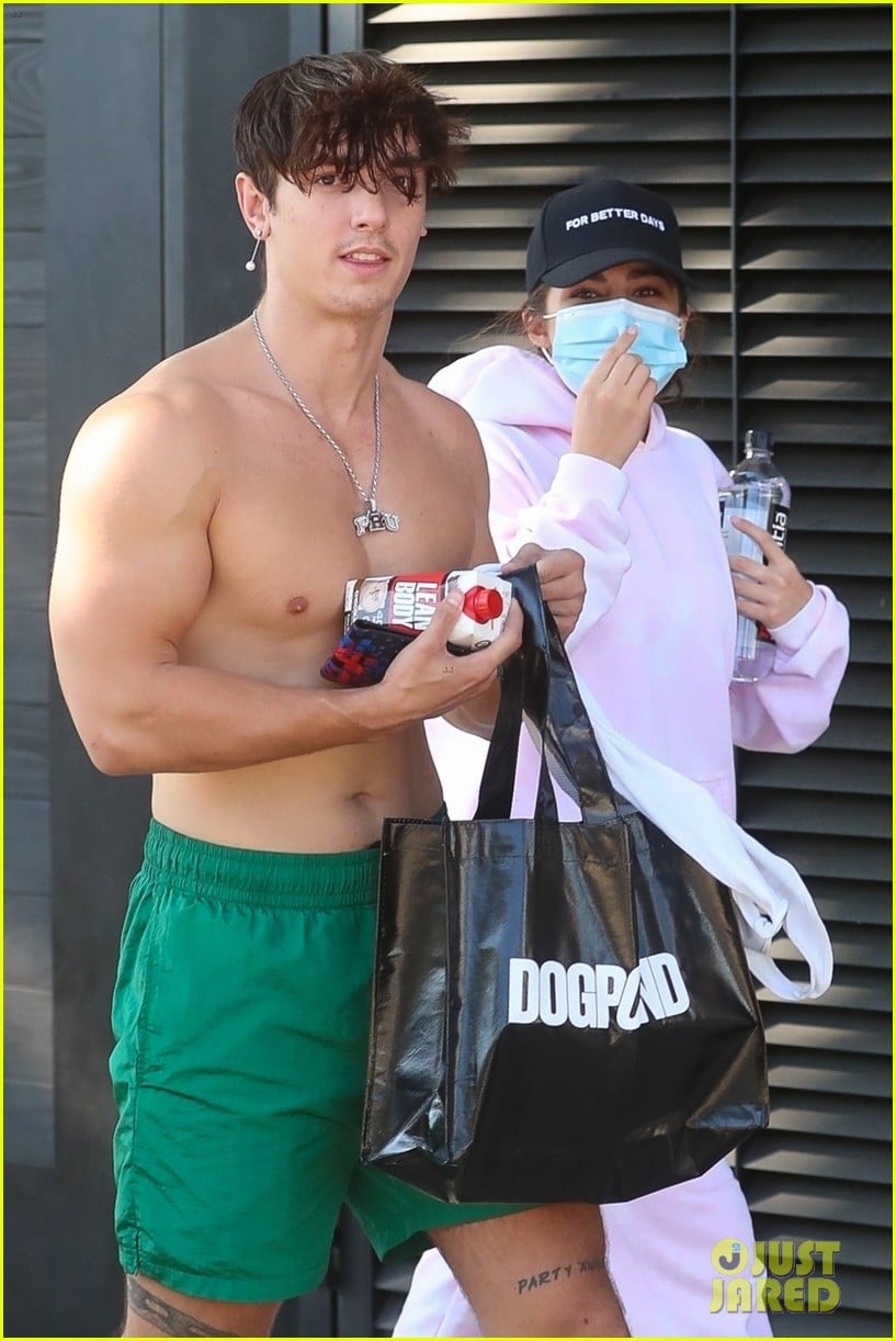 Bryce Hall Shows Off Ripped Shirtless Body While Leaving The Gym With ...