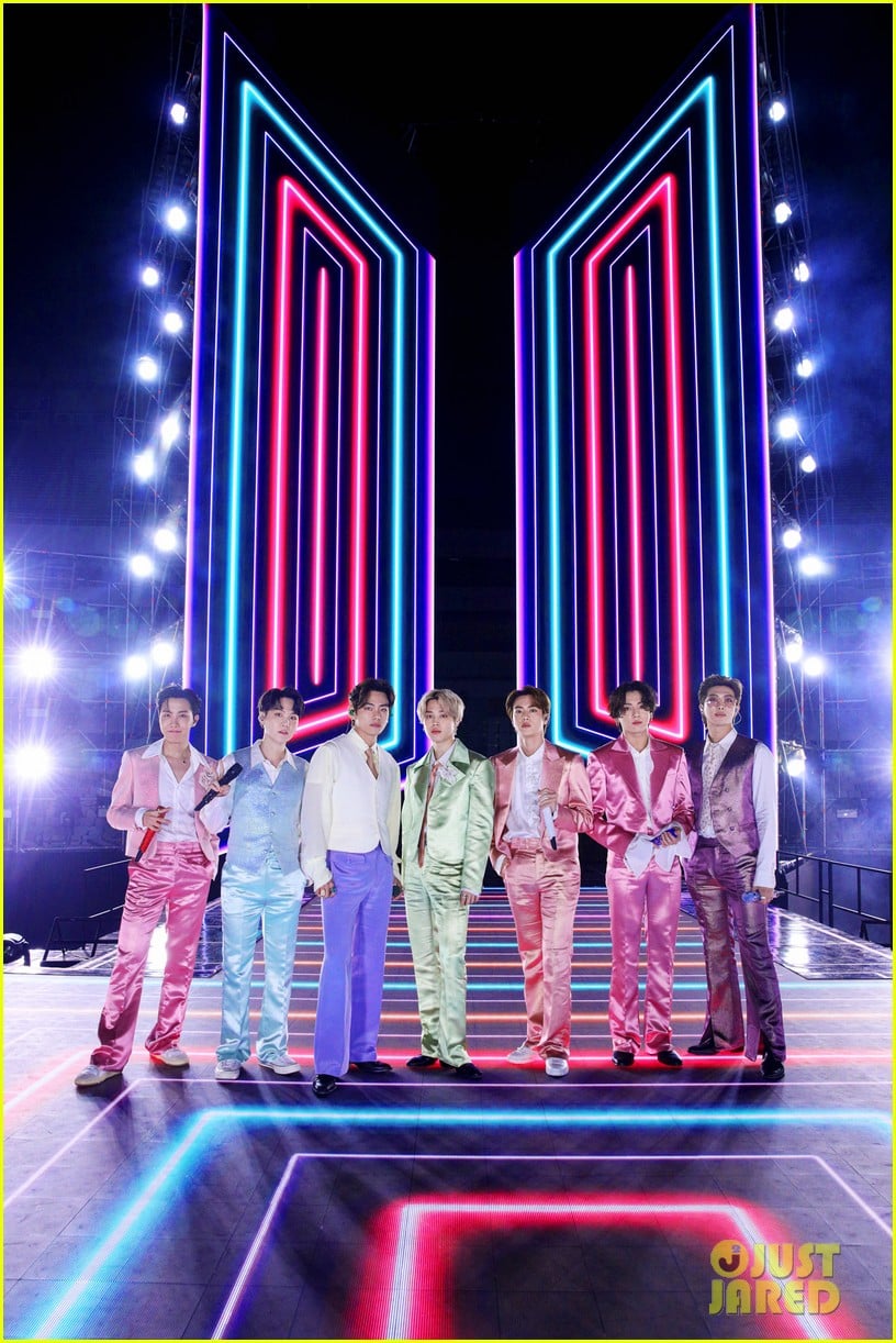 Full Sized Photo of bts rock two different outfits for american music ...