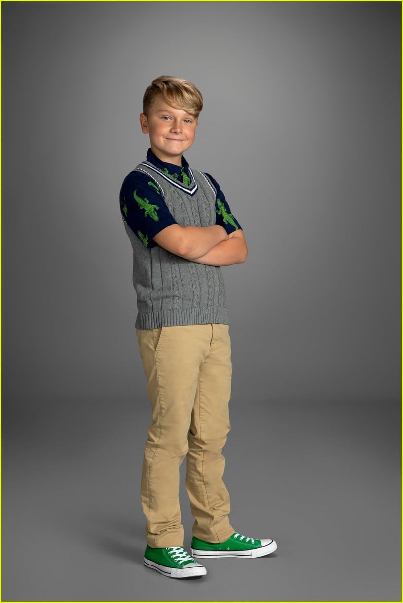 Get To Know 'Side Hustle' Star Mitchell Berg With 10 Fun Facts ...