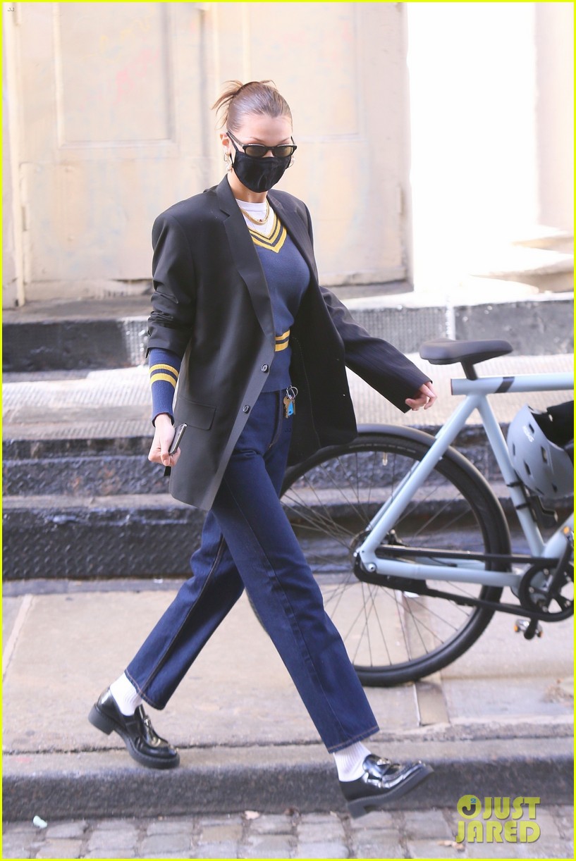 Bella Hadid Goes Preppy for Day Out with Friends | Photo 1303714 ...