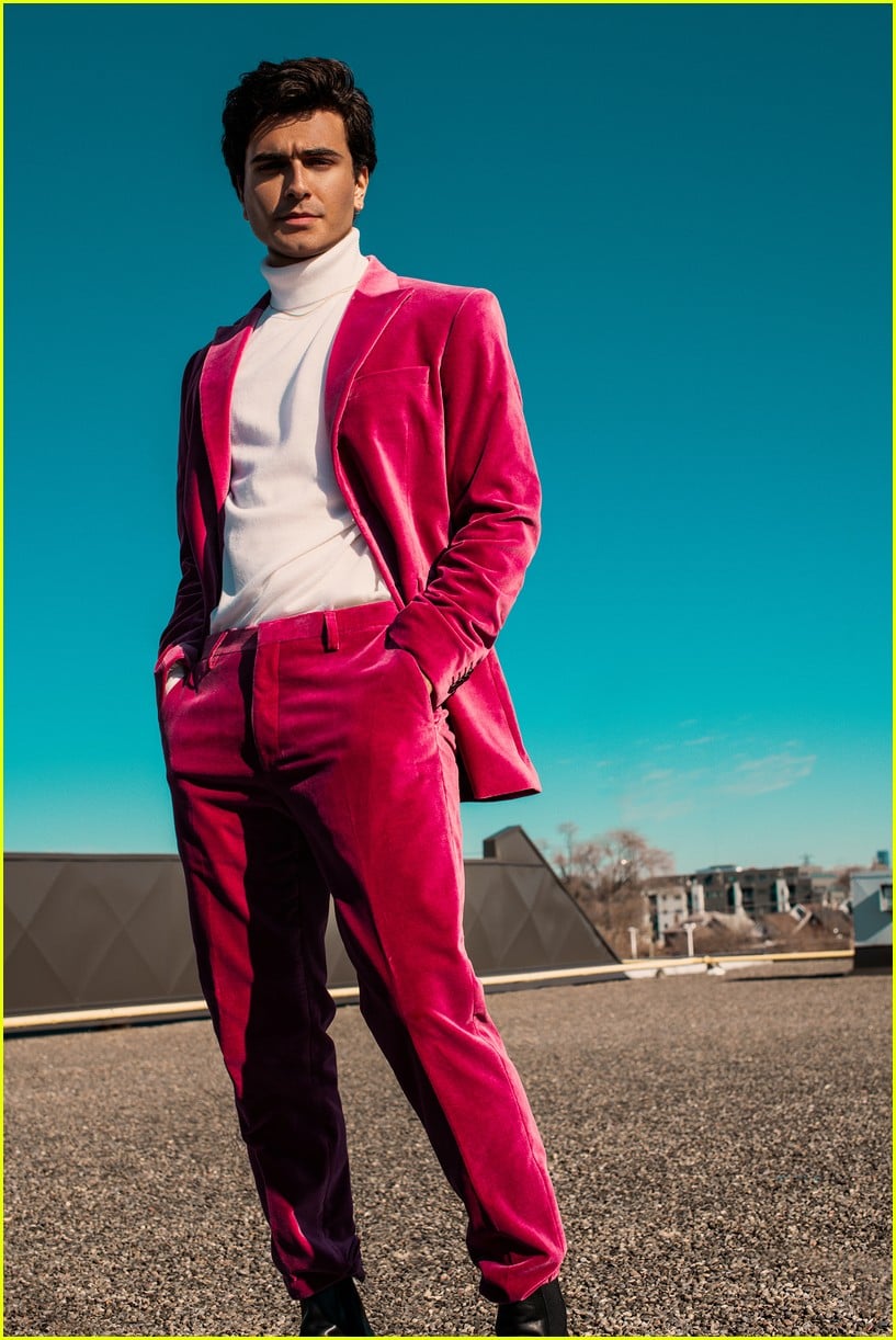 Get To Know Tiny Pretty Thing's Alexander Eling With 10 Fun Facts ...