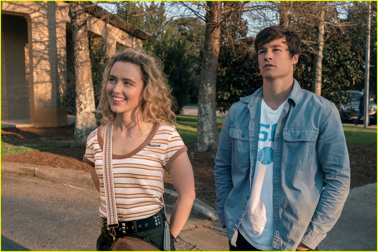 Kathryn Newton Kyle Allen Get Stuck In A Time Loop In The Map Of Tiny Perfect Things Trailer 