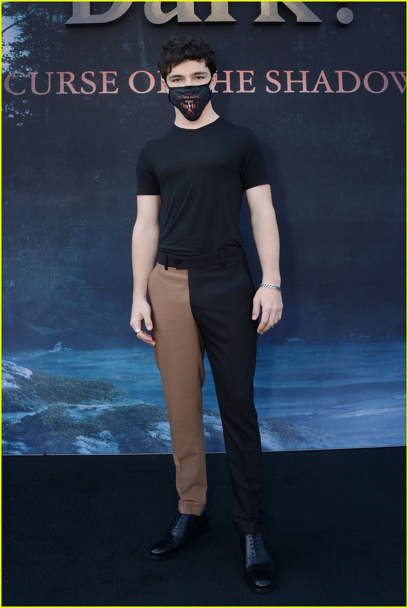 'Are You Afraid of the Dark?' Stars Attend Drive-In Premiere Screening ...