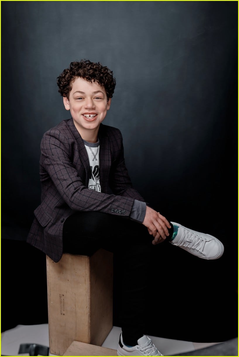 Find Out More About Yes Day's Julian Lerner With 10 Fun Facts ...