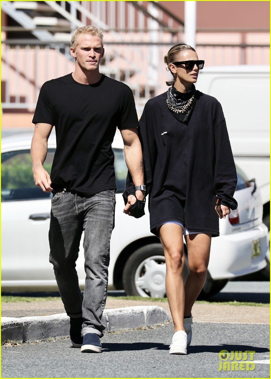 Cody Simpson & Girlfriend Marloes Stevens Look So Cute During Their ...