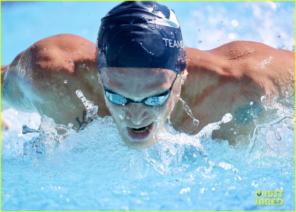 Cody Simpson Shows Off His Hot Body While Preparing For Australian ...