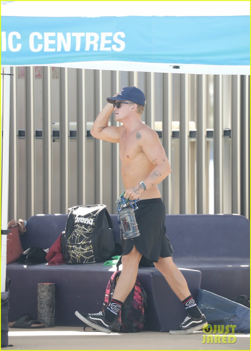 Cody Simpson Shows Off His Hot Body While Preparing For Australian ...