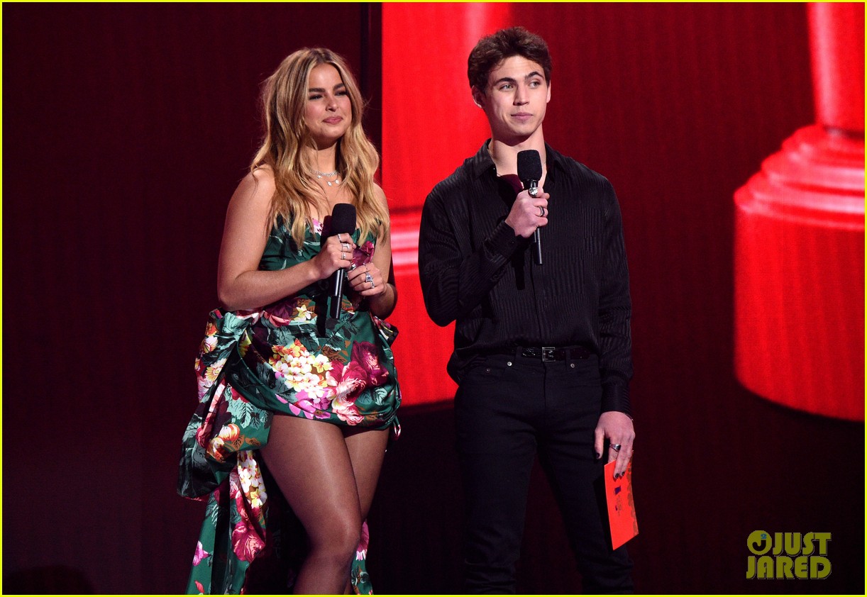 'He's All That' Stars Addison Rae & Tanner Buchanan Kiss At MTV Movie ...