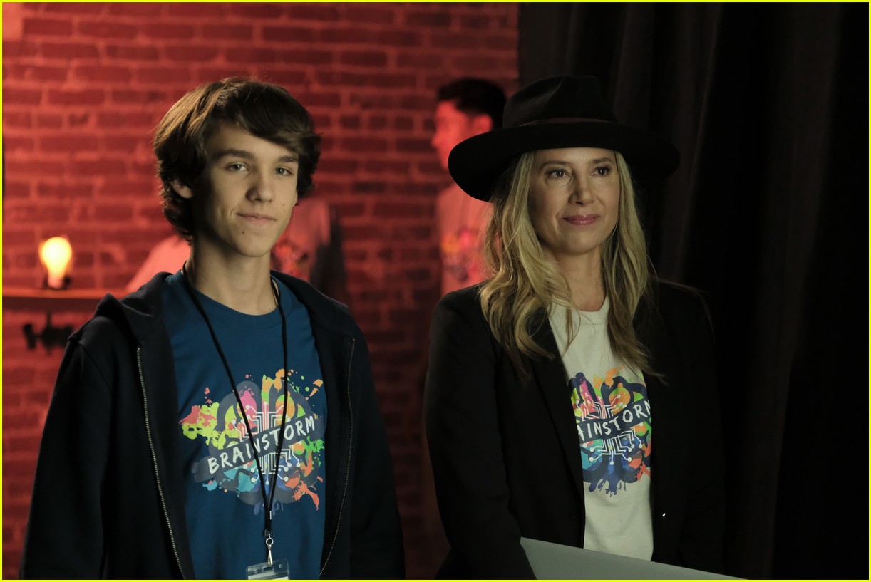 Indiana Massara & Chris Carpenter Star In New Movie 'Hero Mode' - Watch ...