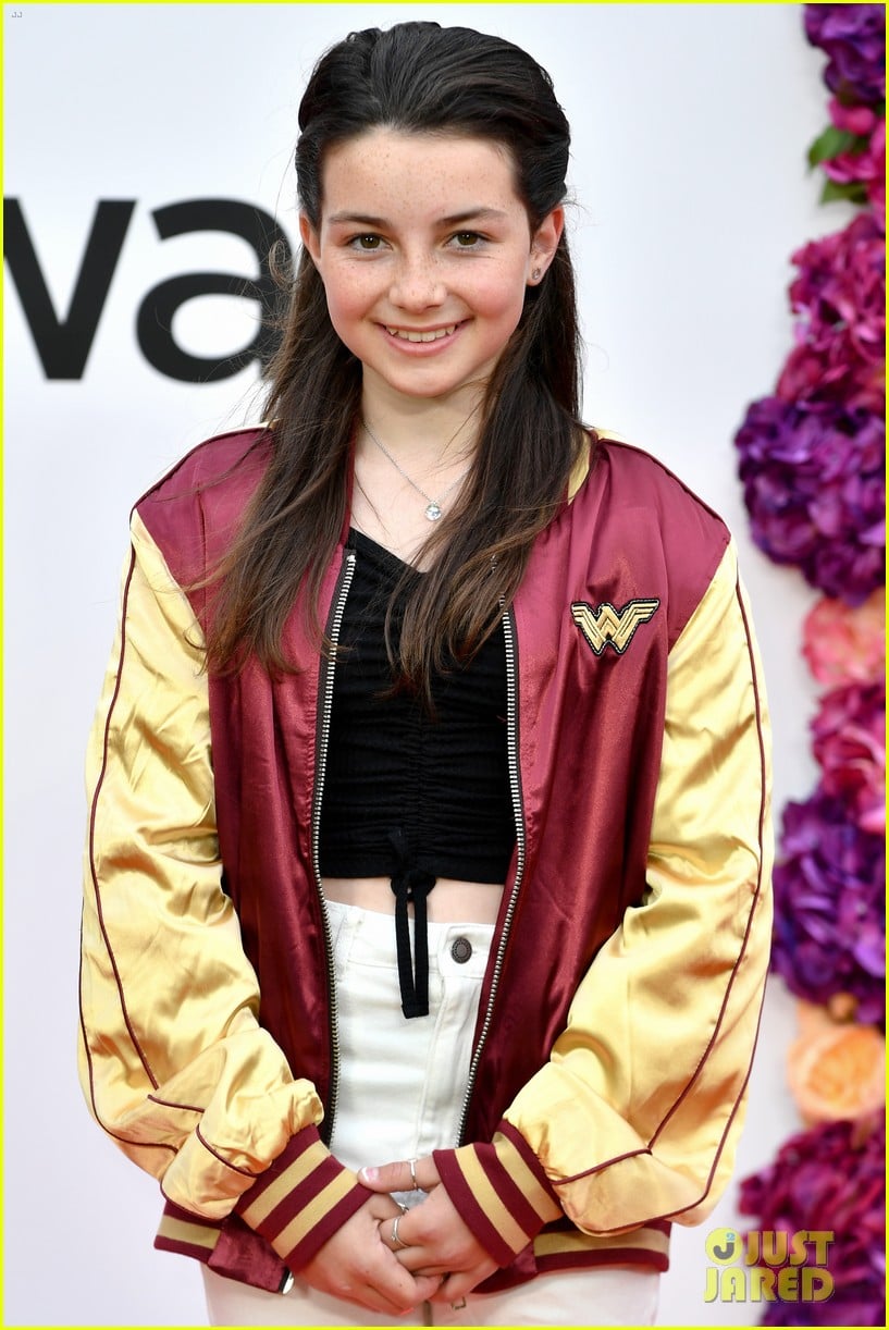 Full Sized Photo of tallia storm snaps selfies with lilly aspell at ...