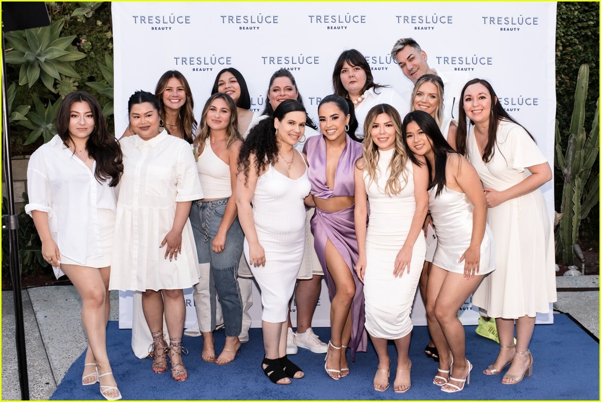 Becky G Launches New Beauty Brand Treslúce Beauty, Celebrating Latinx ...
