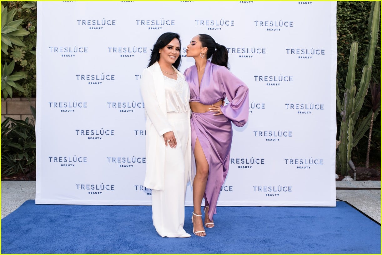 Becky G Launches New Beauty Brand Treslúce Beauty, Celebrating Latinx ...
