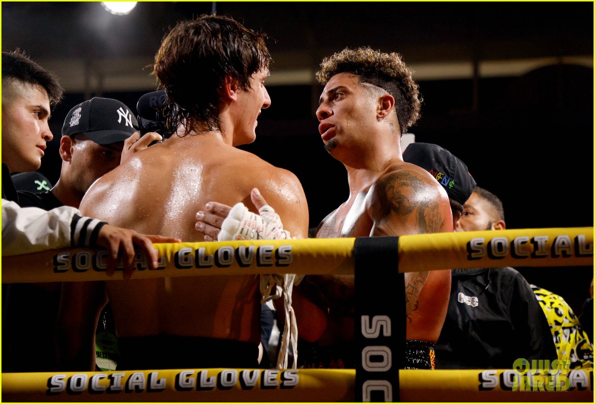 Bryce Hall Thinks The Refs Actually Stopped The Fight Early For This ...