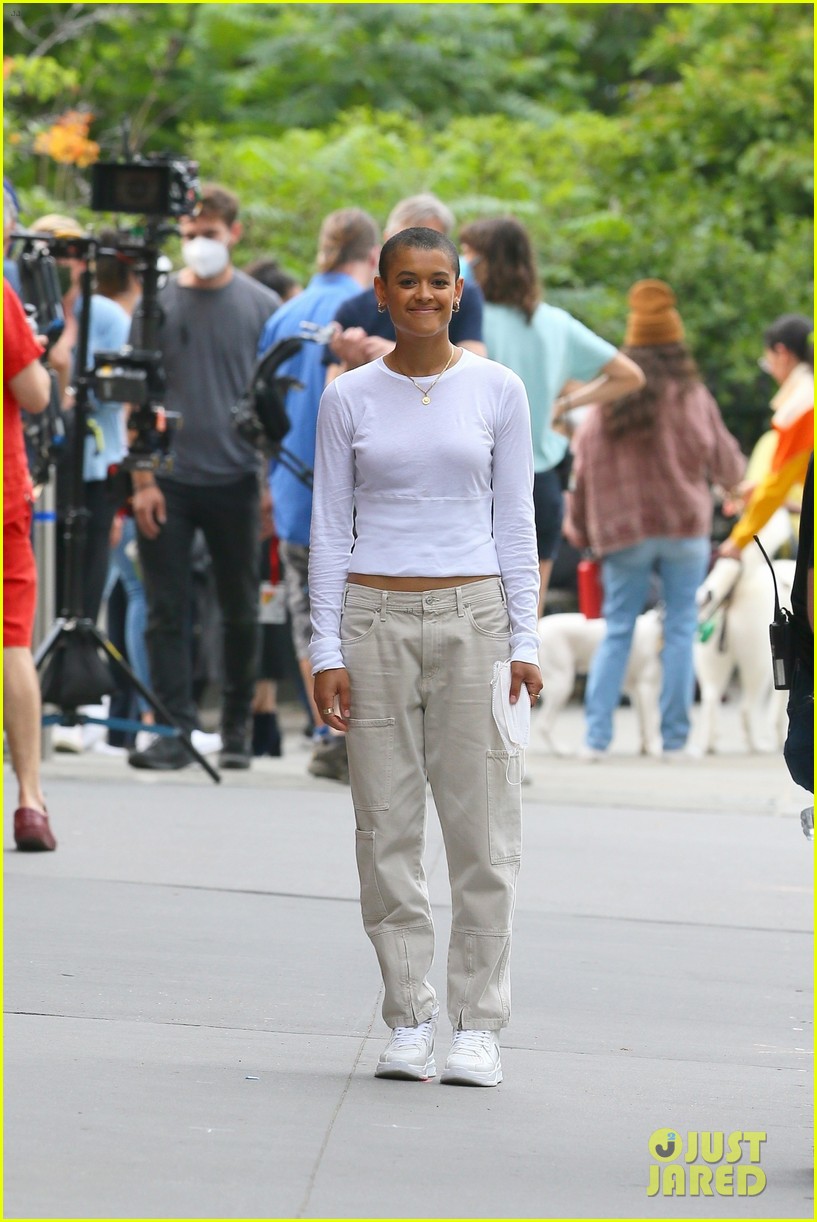 Full Sized Photo of jordan alexander eli brown kiss in new gossip girl ...