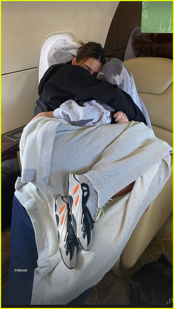 Kendall Jenner Is Celebrating a Year Together With Devin Booker With a ...